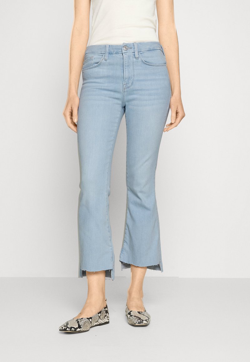 FRAME LE CROP MINI RAW STAGGER - Vaqueros bootcut - clarity/azul claro ...