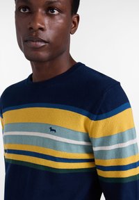 Harmont & Blaine CON COLLO TONDO - Maglione - blu scuro - Zalando.it