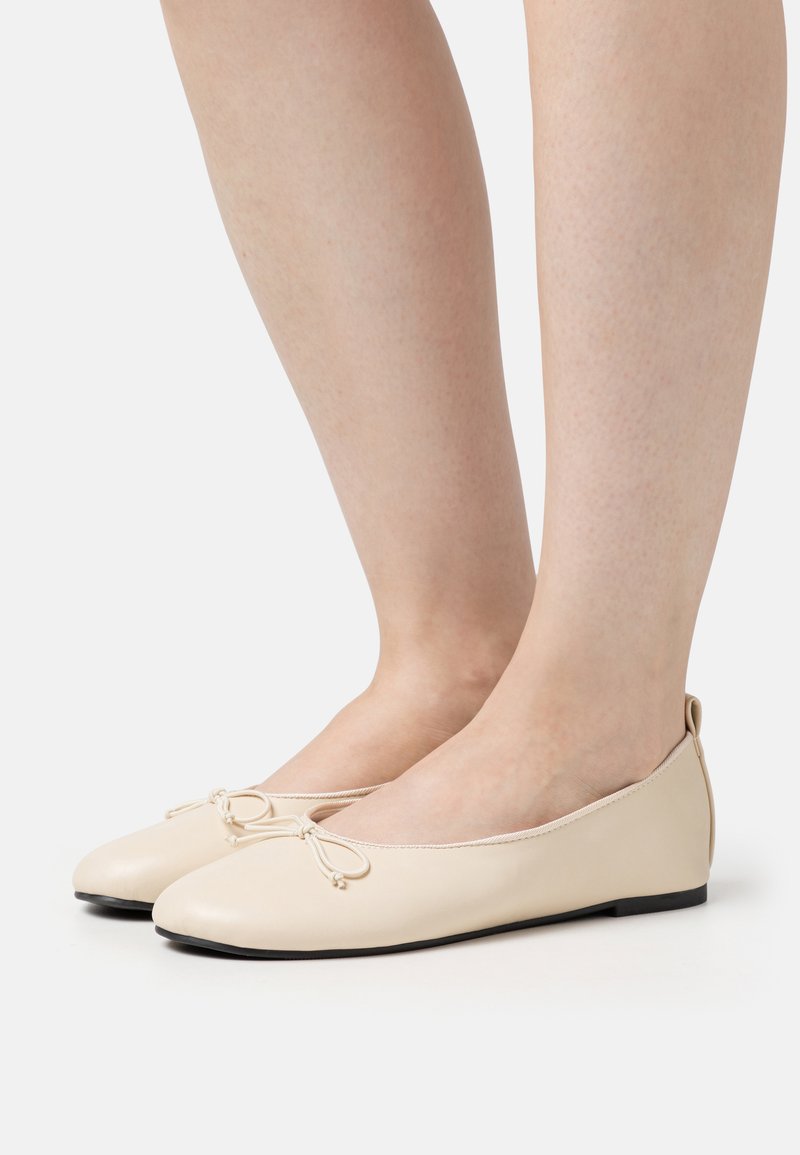 Rubi Shoes by Cotton On EMILY BOW - Ballet pumps - bone/white - Zalando