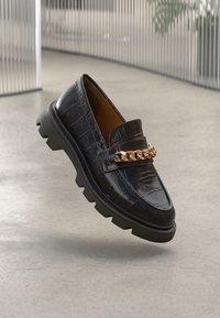 Copenhagen Shoes CARE FOR MORE - Slip-ons - brown/dark brown - Zalando