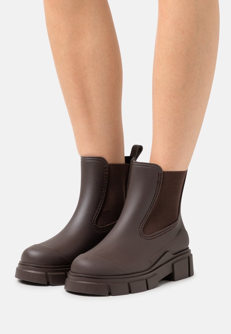 Rubi Shoes by Cotton On STORM RAIN BOOT - Wellies - chocolate/blue ...