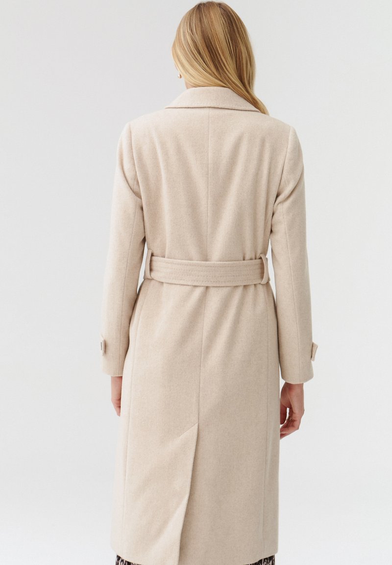 TATUUM TEA - Classic coat - off white/off-white - Zalando.de