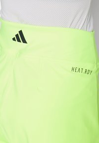 adidas Performance TENNIS MATCH - kurze Sporthose - lucid lemon ...