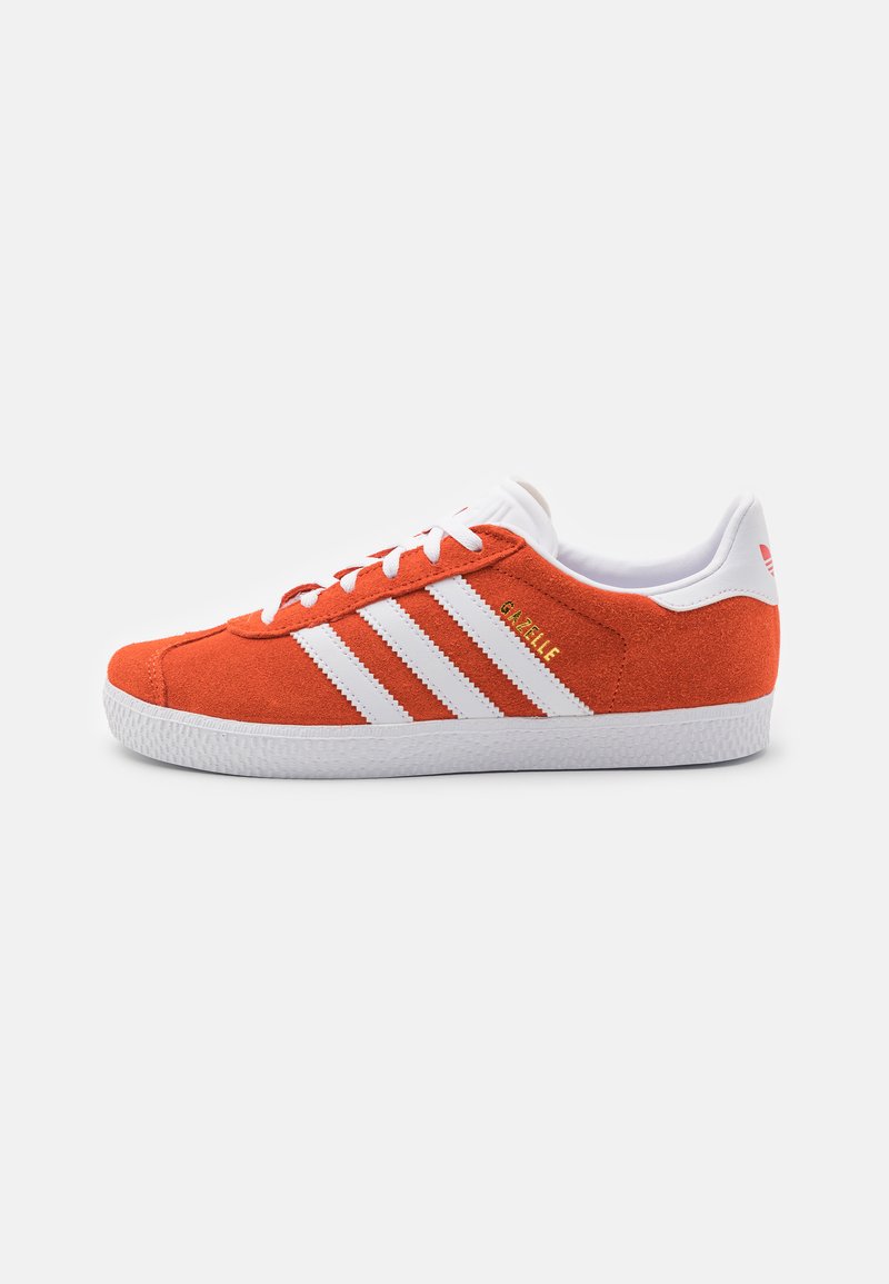 adidas Originals GAZELLE - Joggesko - preloved red/cloud white/footwear ...
