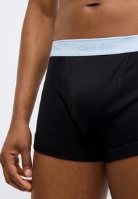 Calvin Klein Underwear TRUNK 100% COTTON 3 PACK - Trunks - black - Zalando