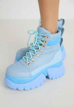 Koi Footwear online | Den nya kollektionen på Zalando