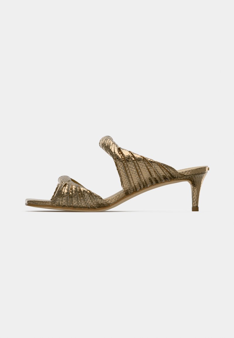 MICHAEL Michael Kors KIANA MID - Mules - pale gold-coloured/gullfarget ...