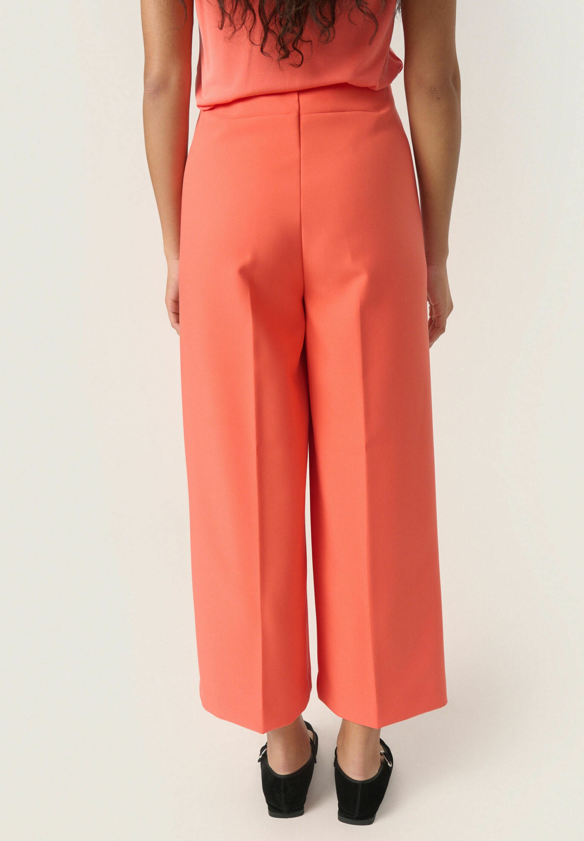 Coral cropped trousers store
