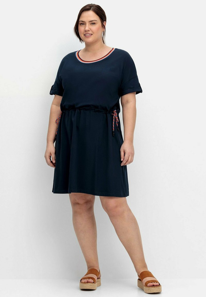 Sheego Robe en jersey - nachtblau/bleu marine - ZALANDO.BE