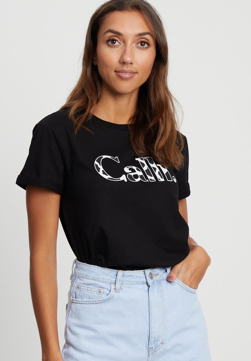 CALLI EMBROIDERED - T-Shirt print - black cow emb/schwarz - Zalando.de