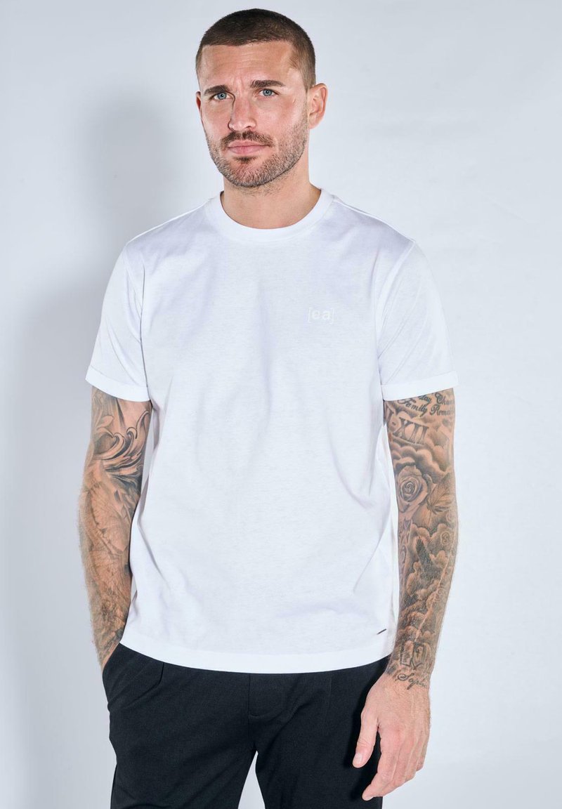 Emilio Adani RUNDHALS - Basic T-shirt - reinweiss/white - Zalando