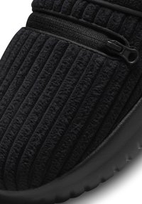 Nike Sportswear BURROW - Tofflor & inneskor - black anthracite/svart ...
