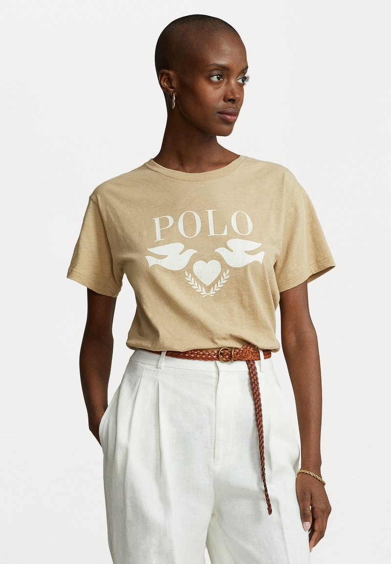 Polo Ralph Lauren SHORT SLEEVE - Print T-shirt - classic tan/tan ...
