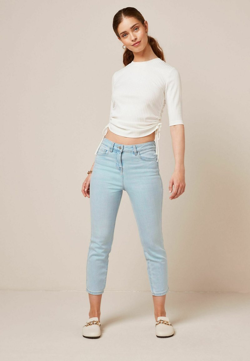 Next CROPPED - Jeans Straight Leg - bleach blue/blau - Zalando.ch