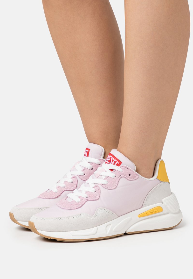 Diesel S-SERENDIPITY LIGHT - Trainers - pink/light pink - Zalando.de