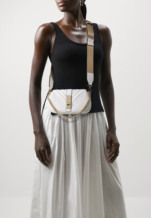 ALDO KALILITH - Borsa a mano - snowy white/light gold-coloured/bianco ...