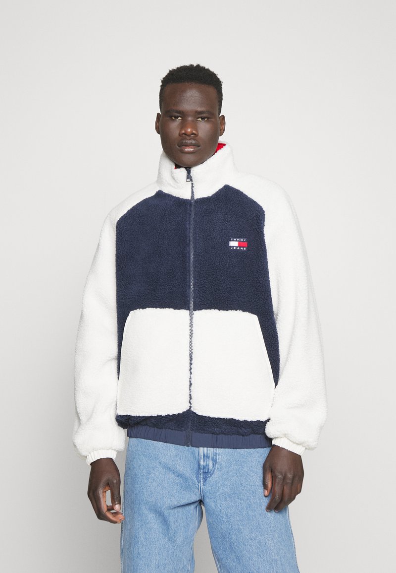 Tommy Jeans REVERSIBLE JACKET - Chaqueta fina - twilight navy/multi ...