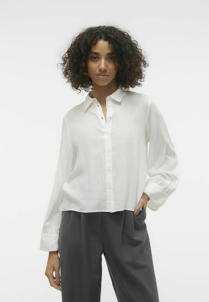 Vero Moda BUMPY - Button-down blouse - snow white/white - Zalando