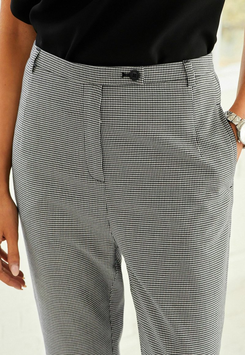Next TAILORED HIGH WAISTED - Chino - black white check/noir - ZALANDO.FR