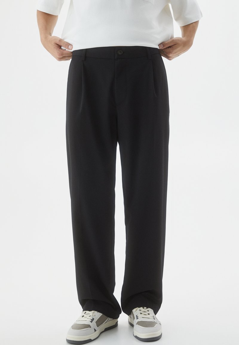 PULL&BEAR WIDE- SMART - Stoffhose - black/schwarz - Zalando.de