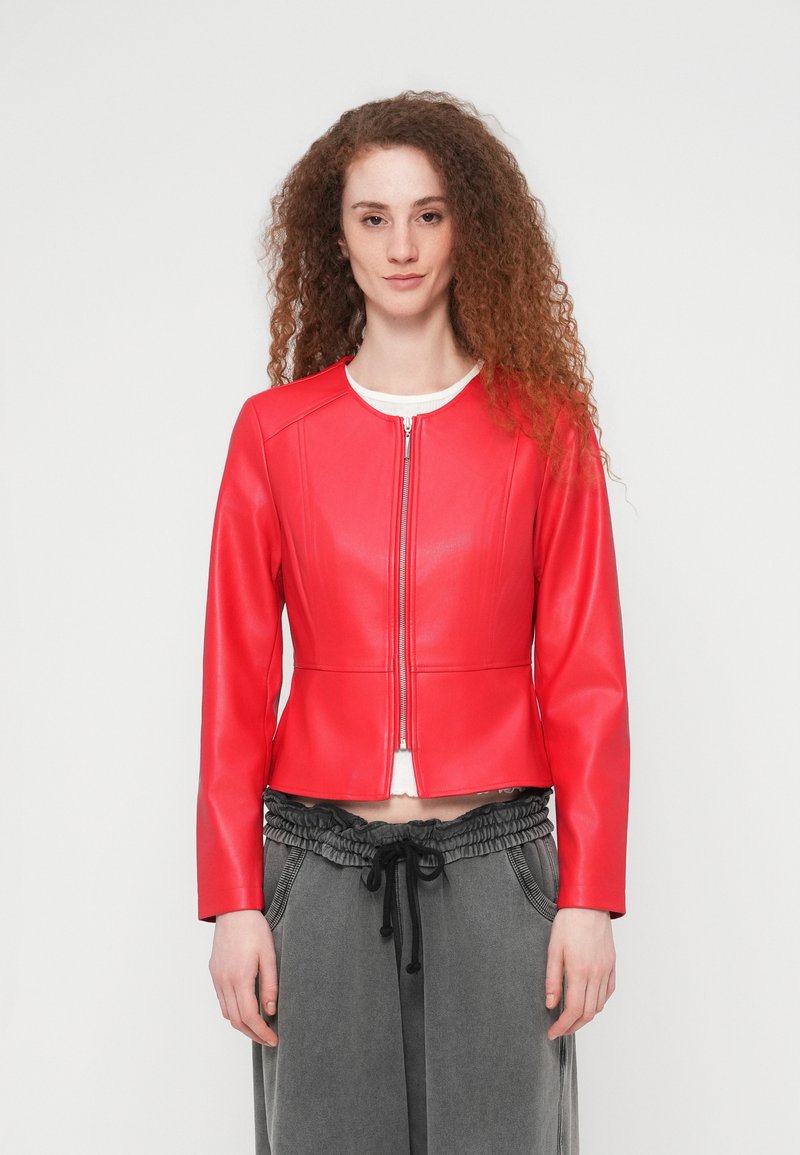 ONLY ONLSARAMY JACKET - Veste en similicuir - barbados cherry/rouge ...