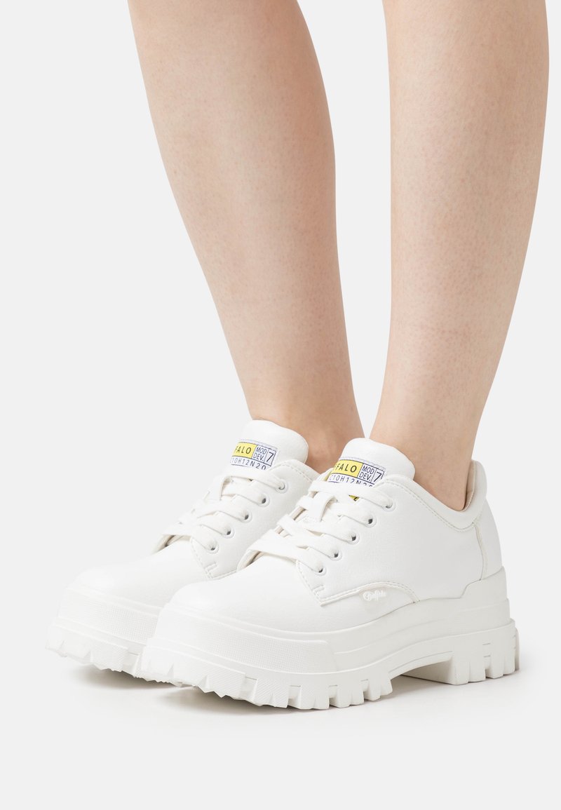 Buffalo ASPHA - Sporty snøresko - white/hvid - Zalando.dk