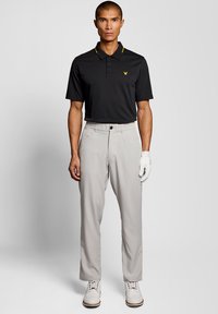 Lyle & Scott SS GOLF 1874 TIPPED - Poloshirts - z jet black/sort ...