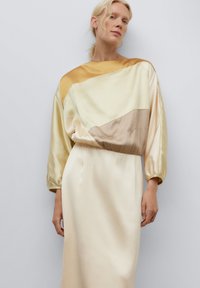 ADOLFO DOMINGUEZ PATCHWORK MIDI - Freizeitkleid - natural white ...