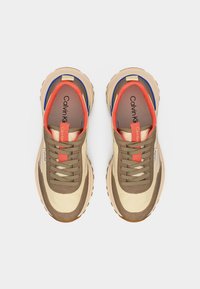 Calvin Klein HIKE RUNNER - Sneakers - light cashew/desert taupe/blue ...