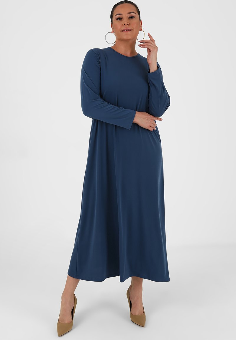 Modanisa CREW NECK PLUS SIZE ALIA - Vestido largo - blue/azul - Zalando.es