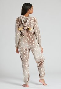 Loungeable REINDEER LUXURY FLEECE ALL IN ONE - Pyjamas - brown/brun ...