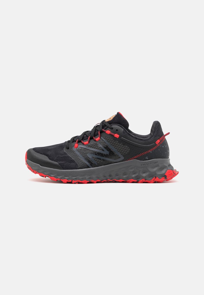 New Balance FRESH FOAM GAROE V1 - Scarpe da trail running - black/red ...