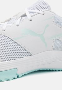Puma VARION II JR UNISEX - Handbalschoenen - white/light aqua/wit ...