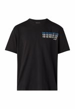 Wrangler SLOGAN TEE - T-Shirt print - washed black/schwarz meliert ...