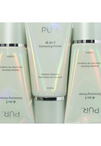 PUR 4-IN-1 CORRECTING PRIMER REDNESS REDUCER PRIMER - Primer - green ...