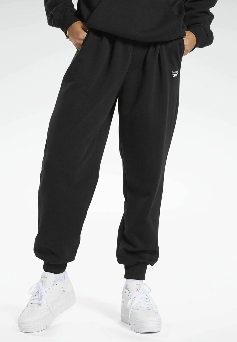 Reebok Classic French Terry Tracksuit Bottoms Black Zalando