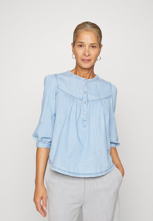 Avasta Tuunikad ja pluusid naistele veebis | ZALANDO