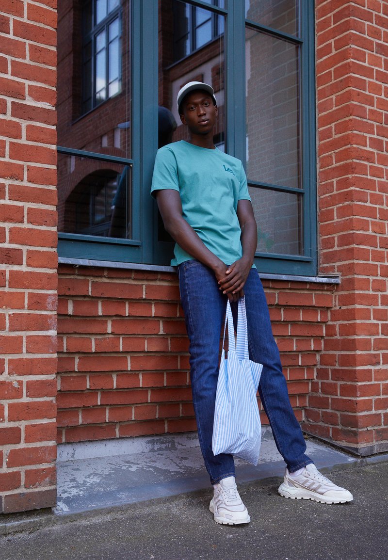 Lee LUKE - Kavbojke slim fit - deep water/temno moder džins - Zalando.si