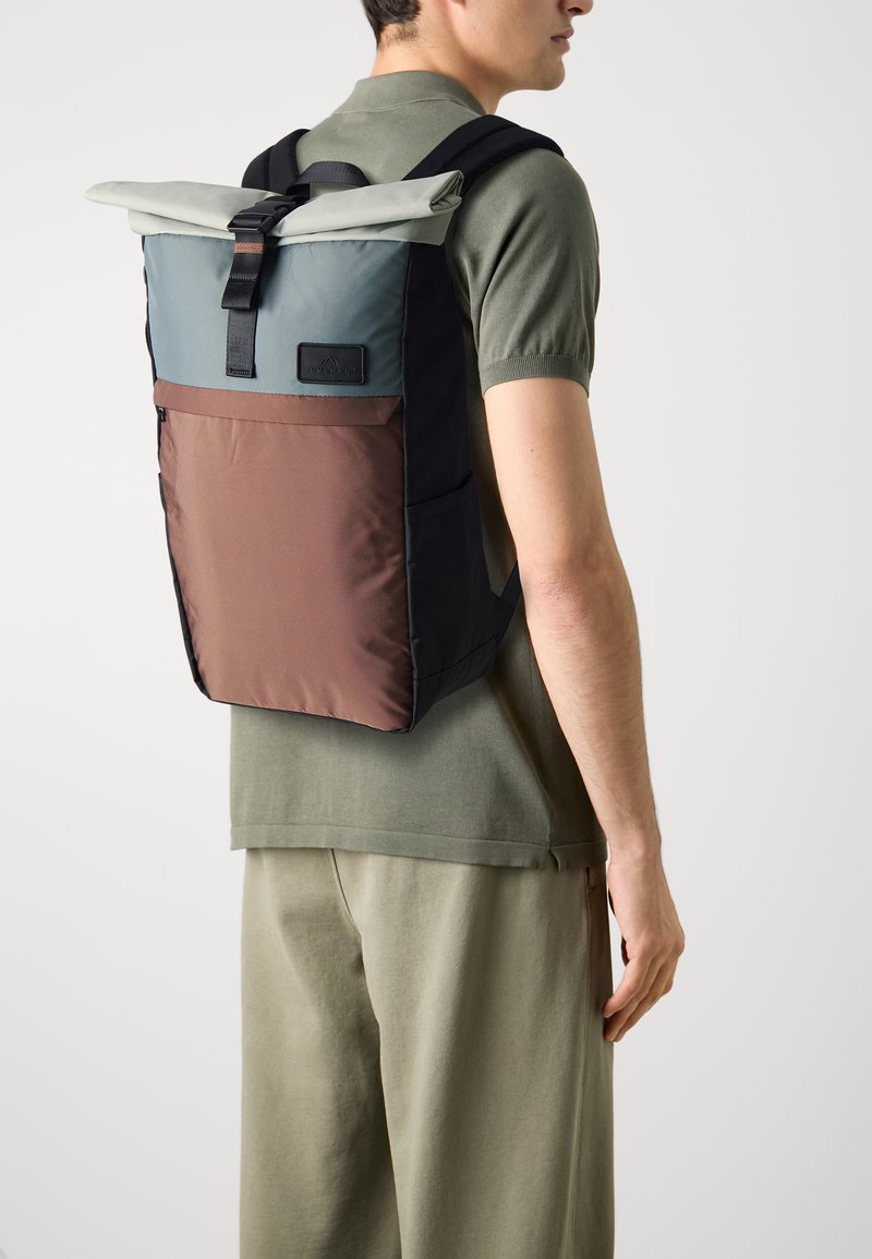 Doughnut JETPACK GO WILD SERIES ROLLTOP BACKPACK NEW STYLE UNISEX ...