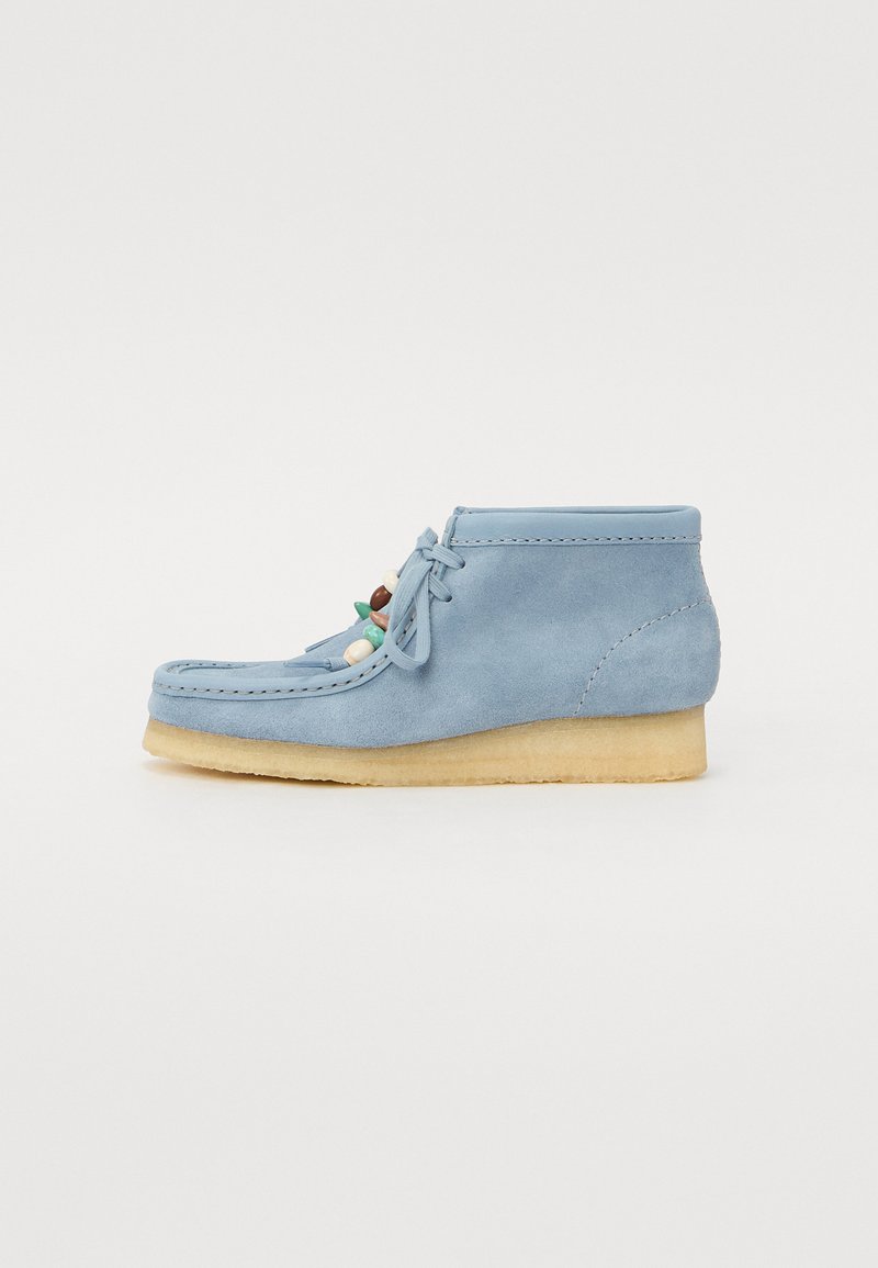 Clarks Originals WALLABEE - Bottines à lacets - powder blue/bleu clair ...