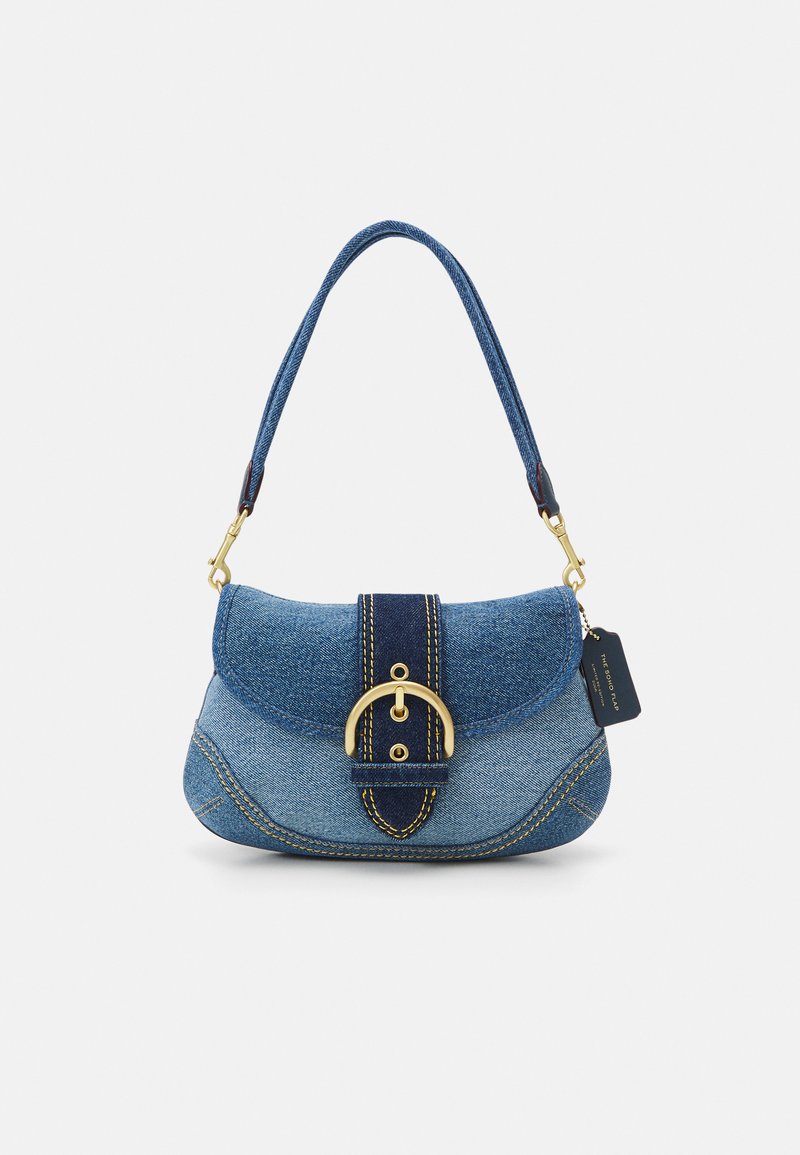COACH SOHO FLAP BAG IN REPURPOSED DENIM - Håndtasker - blue/blå ...