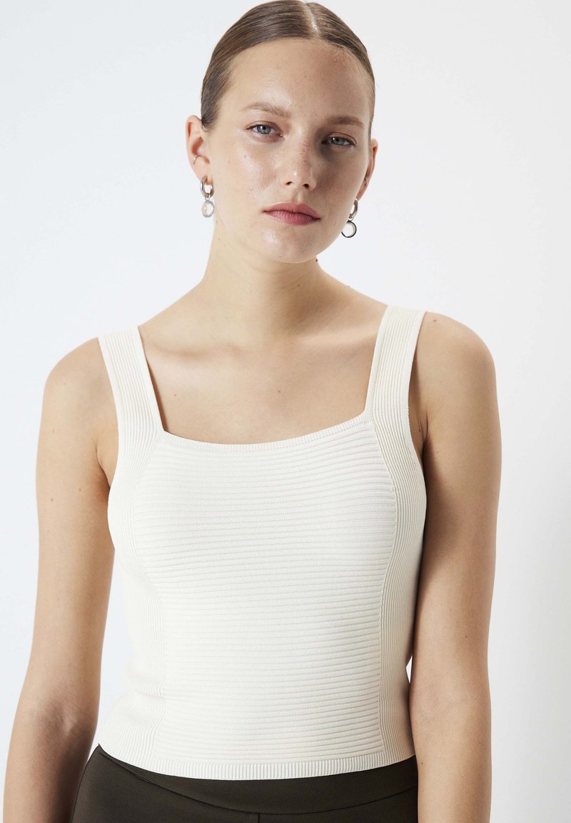 Ipekyol SLIM FIT WITH STRAPS - Top - off white/off-white - Zalando.de