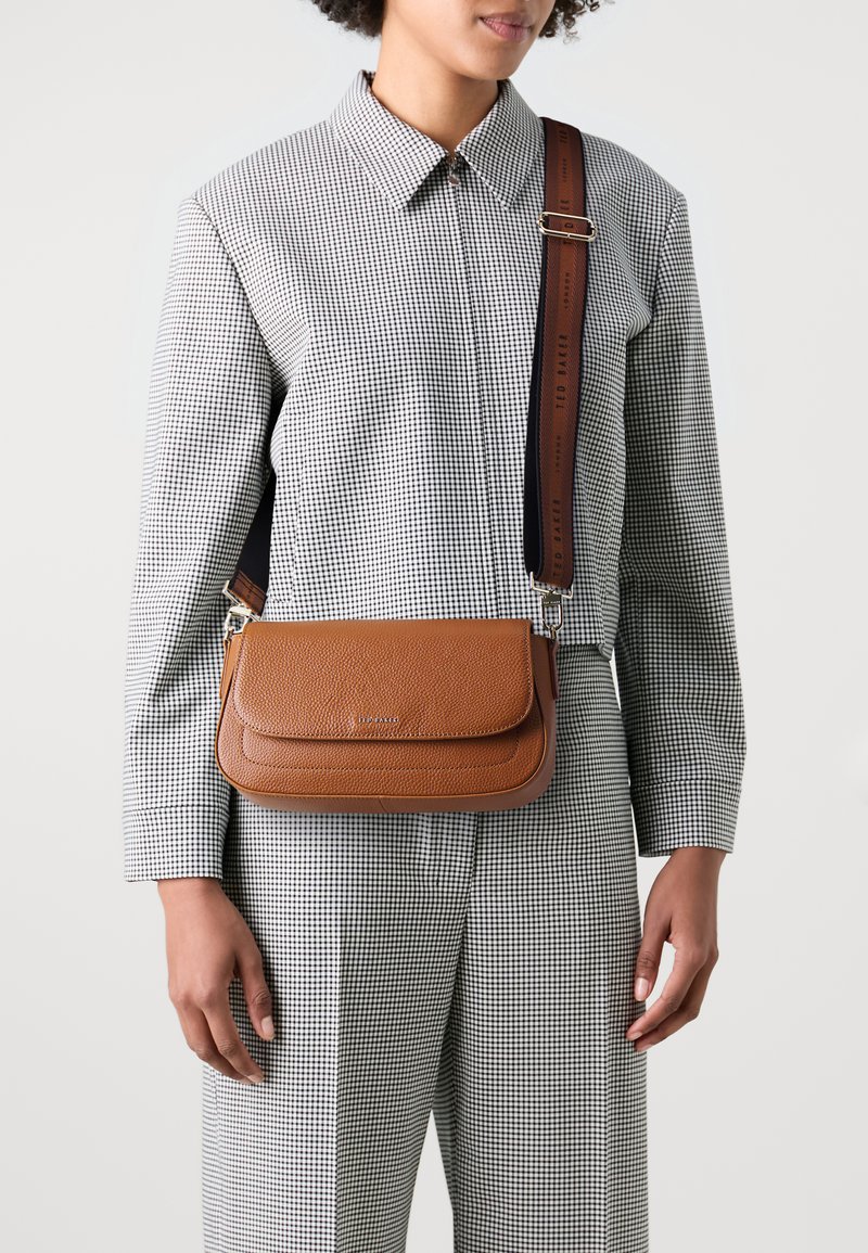 Ted Baker DARILIE LONG SATCHEL BAG - Across body bag - brown - Zalando.ie