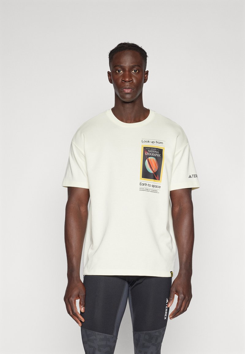 Adidas Terrex GRAPHIC - Sports T-shirt - ivory/off-white - Zalando