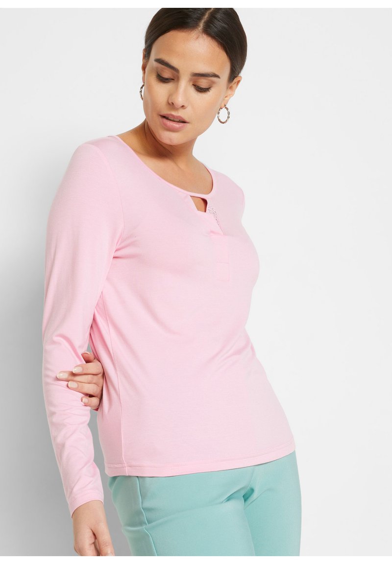 bonprix MIT GLITZERSTEINEN AUS NACHHALTIGEM - Langarmshirt - rosa ...