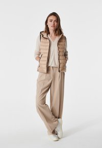 Opus WENISE - Weste - sweet almond/beige - Zalando.at