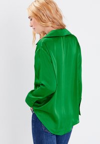Cache Cache MIT LANGEN ÄRMELN - Camisa - vert/verde - Zalando.es