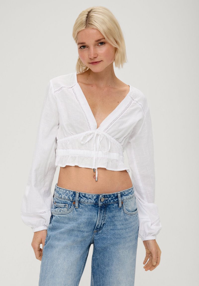 QS À LA TEXTURE ARMURÉE ORNÉ D’UN NŒUD - Bluse - weiß - Zalando.at