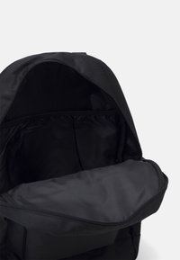 Converse BACKPACK PENCIL CASE SET - Pencil case - black - Zalando.co.uk