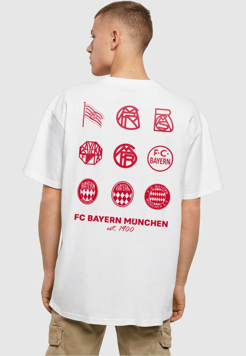 FC Bayern München LOGO HISTORY HEAVY OVERSIZED TEE - Print T-shirt ...